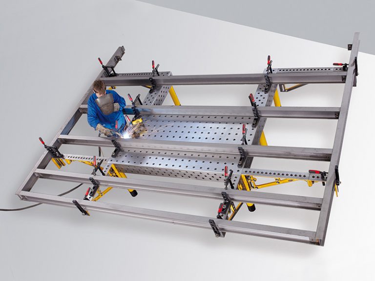 3D-Schweißtisch- und Spannsystem D28 | TM Systeme + Maschinen