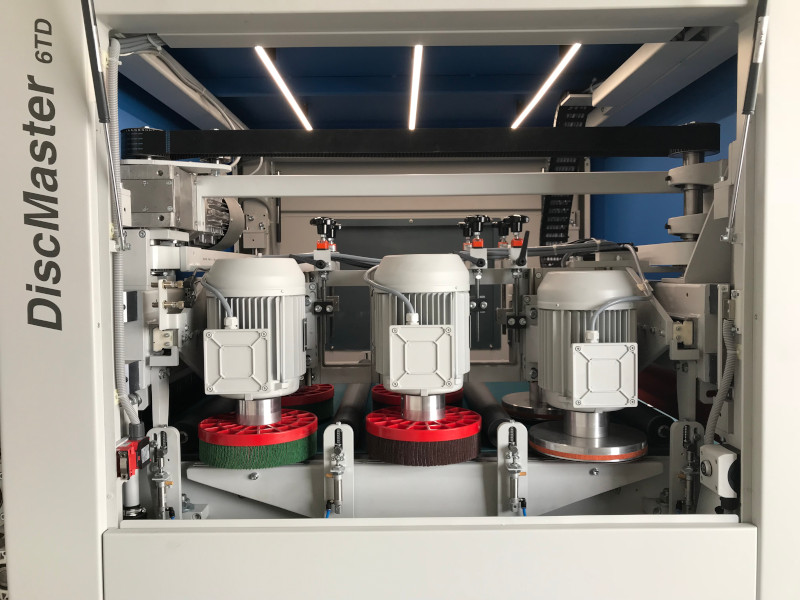 Entgrat- und Verrundungsmaschine DiscMaster 6-TD | TM Systeme + Maschinen